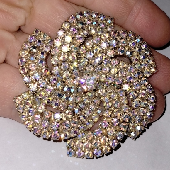 Vintage | Jewelry | Vtg Gorgeous Ab Sparkly Vortex Radial Prong ...